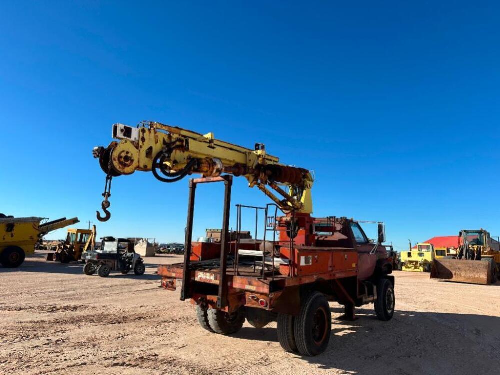 1982 Chevrolet Digger Derrick Truck