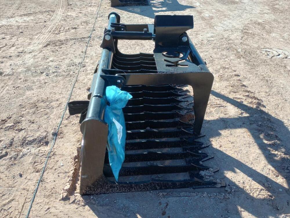 Unused KC Single Cylinder Skeleton Grapple Bucket (Skid Steer Attachment)