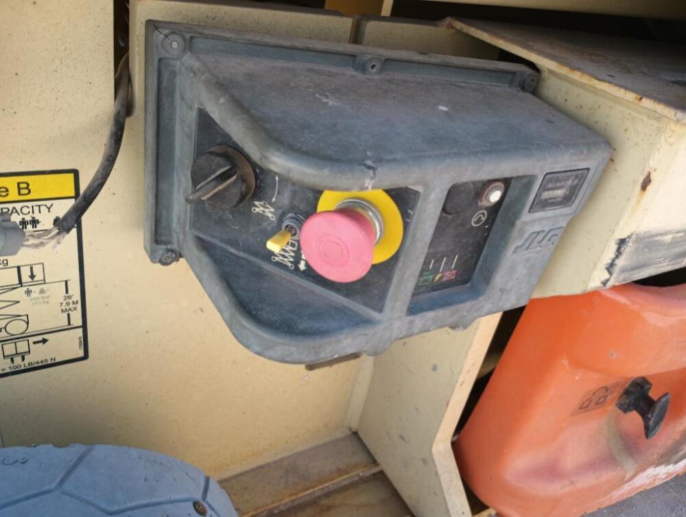 JLG 2630ES Scissor Lift