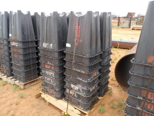 (32) Duraplas Tuff Stand Heavy Duty Pipe Stands