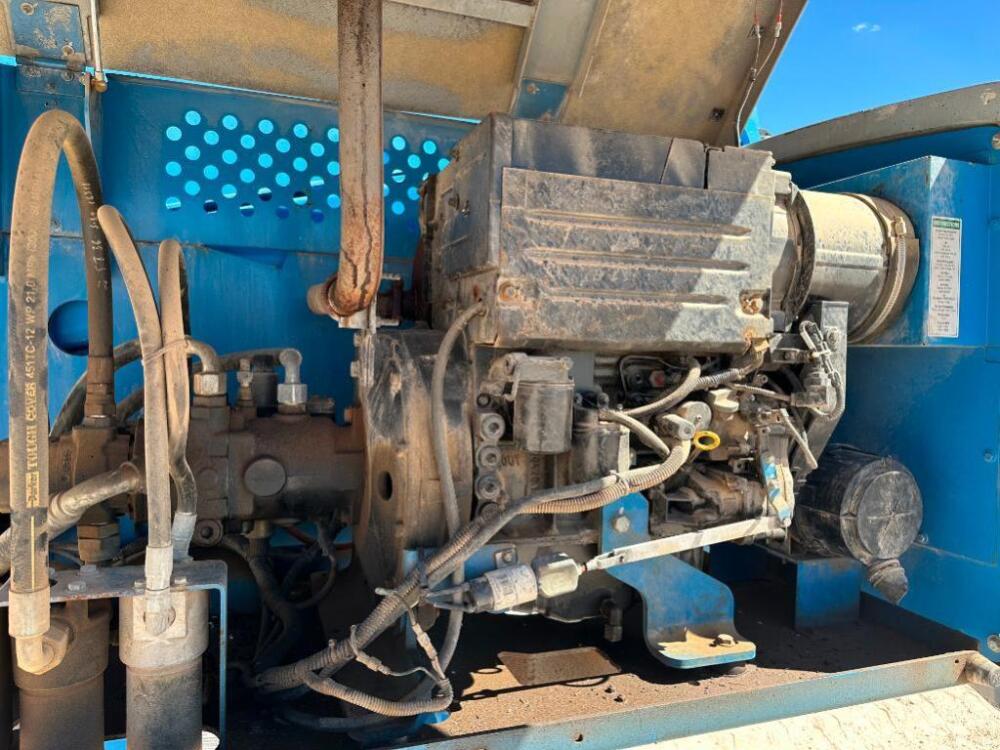 2006 Genie S60 Telescopic Manlift